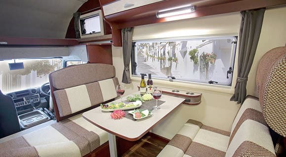 来て、見て、泊まって、遊べる手ぶらde車中泊体験ができる！キャンピングカーレンタルルーム！の写真16