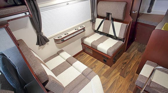 来て、見て、泊まって、遊べる手ぶらde車中泊体験ができる！キャンピングカーレンタルルーム！の写真18