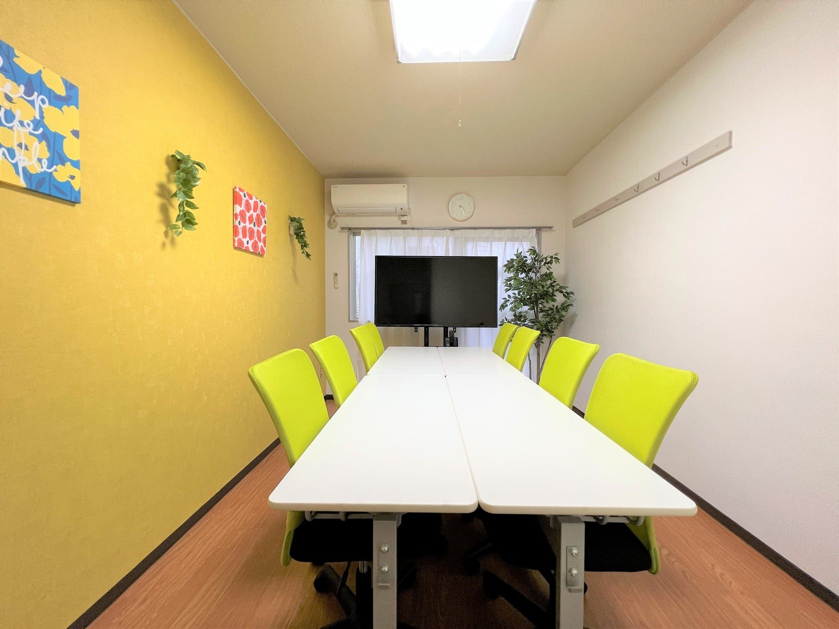 ⭐西国分寺駅1分！14名利用可！⭐55型モニタ/光回線/WiFi/FireTV/施術台全無料！の写真6