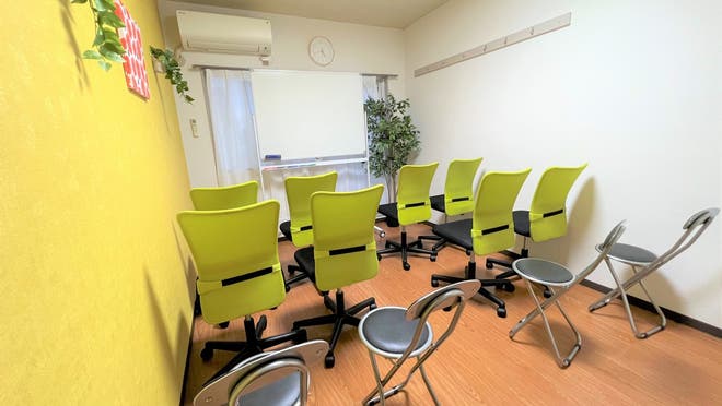 ⭐西国分寺駅1分!14名利用可!⭐55型モニタ/光回線/WiFi/FireTV/施術台全無料!の写真10