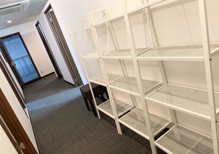 【YTJ枚方スタジオ】枚方市駅中央出口徒歩2分・鏡張りのダンスやレッスンに最適なスタジオですの写真10