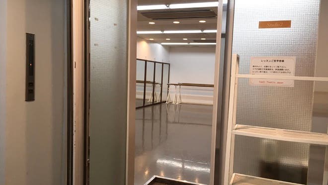 【YTJ茨木スタジオ】茨木市駅徒歩5分・鏡張りのダンスやレッスンに最適なスタジオですの写真6