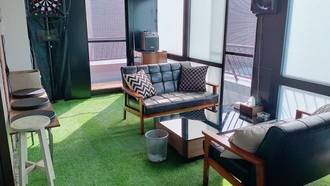 【日本橋駅/駅チカ】7番出口から徒歩2分!人工芝のCHILLフリースペース🌿商談・会議からパーティーまで幅広くご利用可能🌟の写真2