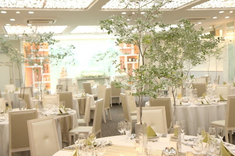 大宮  駅から徒歩３分【STORIA】気品あふれる贅沢な空間にムービングライトによる演出が魅力的な会場です。の写真2