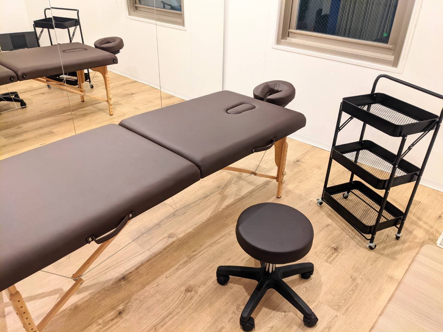 【京阪京橋片町口徒歩3分】レンタルスタジオ/幅3.2mの大型鏡/ダンスの練習やマンツーマンでのヨガ・ピラティス等のレッスンにの写真10