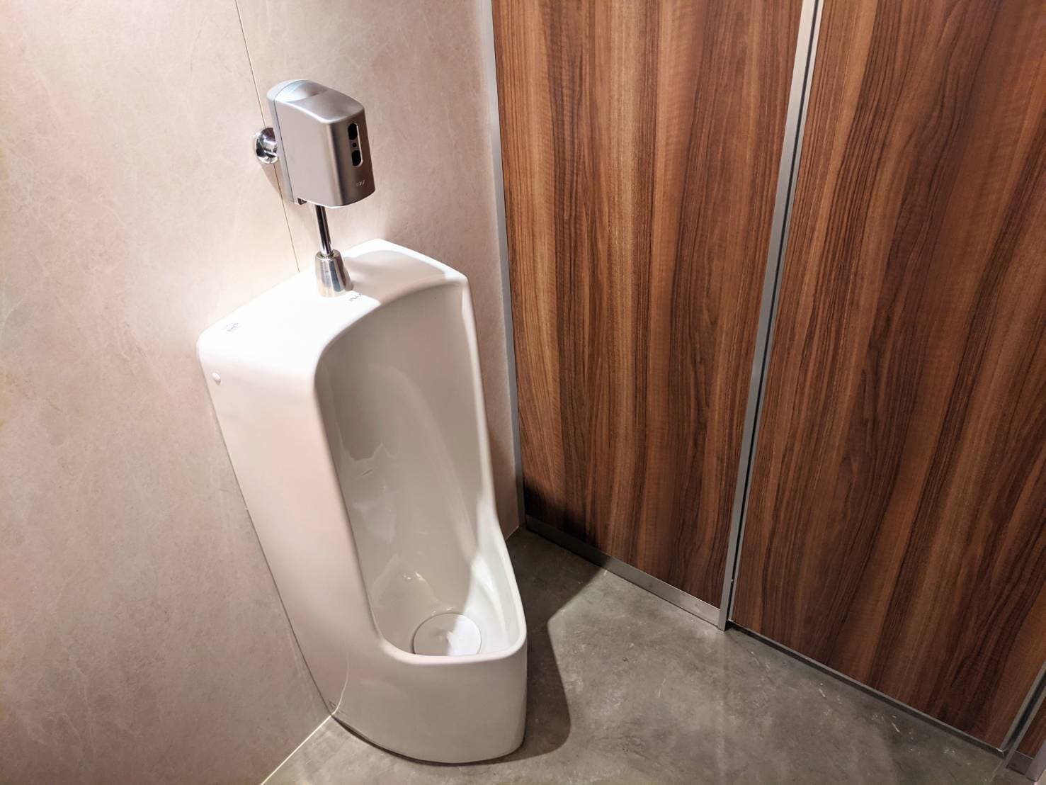 【京阪京橋片町口徒歩3分】レンタルスタジオ/幅3.2mの大型鏡/ダンスの練習やマンツーマンでのヨガ・ピラティス等のレッスンにの写真21