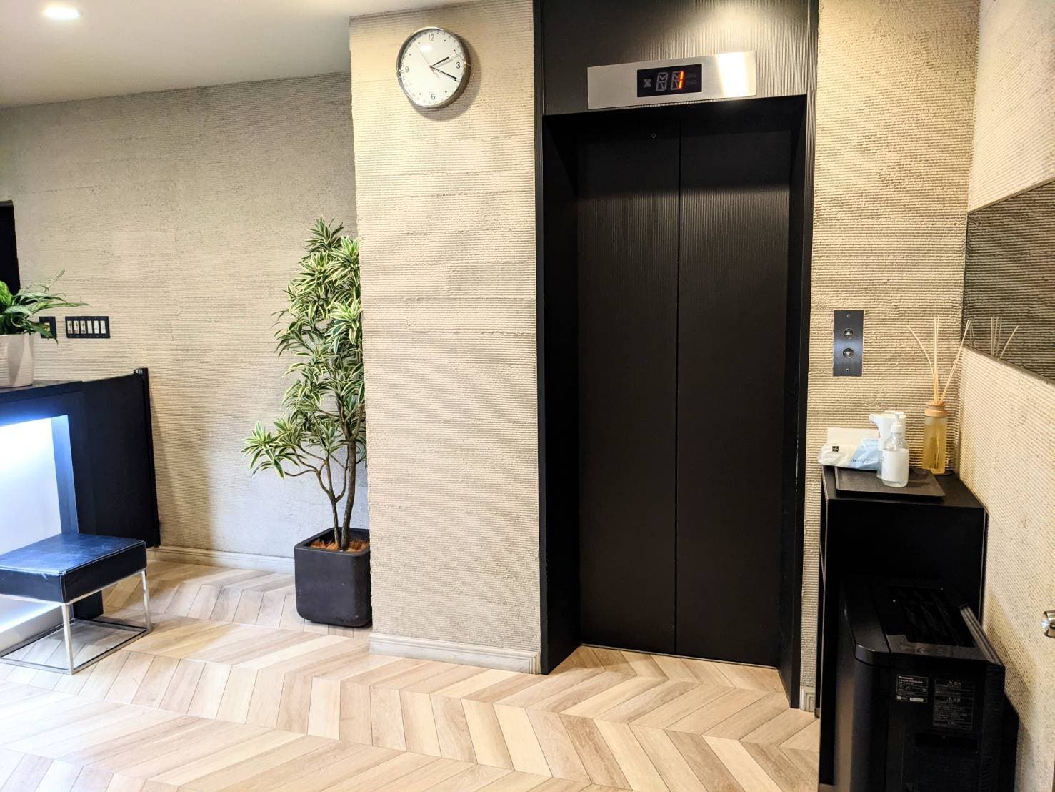 【京阪京橋片町口徒歩3分】レンタルスタジオ/幅3.2mの大型鏡/ダンスの練習やマンツーマンでのヨガ・ピラティス等のレッスンにの写真18