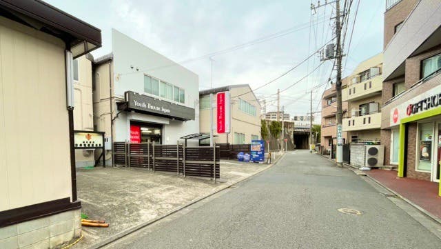 【YTJ武蔵小杉スタジオ】JR南武線武蔵小杉駅北口から徒歩8分・鏡張りのダンスやレッスンに最適なスタジオですの写真4