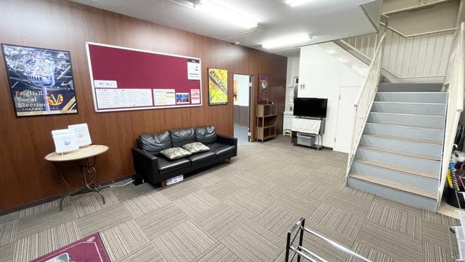 【YTJ武蔵小杉スタジオ】JR南武線武蔵小杉駅北口から徒歩8分・鏡張りのダンスやレッスンに最適なスタジオですの写真8