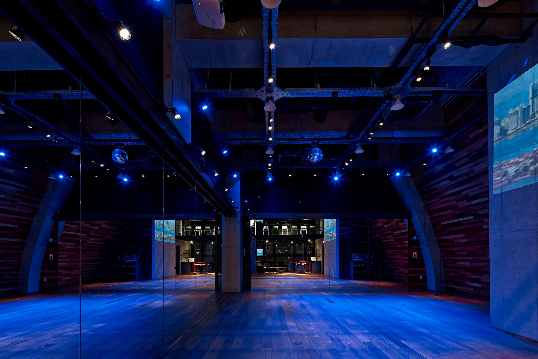 京王線・桜上水駅から徒歩5分！天井が高くて開放感のある、ロフト付きのダンススタジオです。の写真6