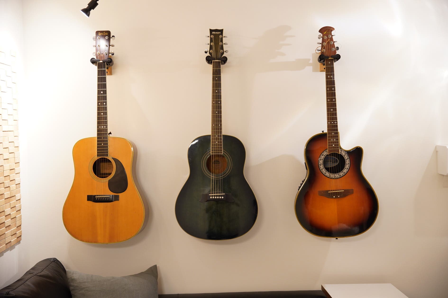 【楽器】アコースティックギターの画像1