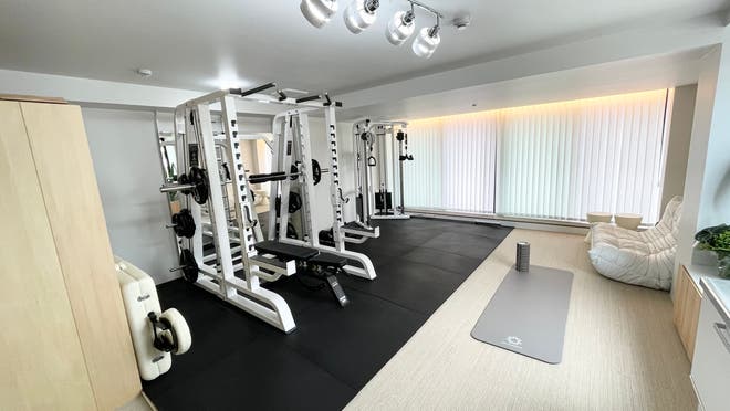 烏丸御池の好立地◇ハイクラスジムスタジオの写真1