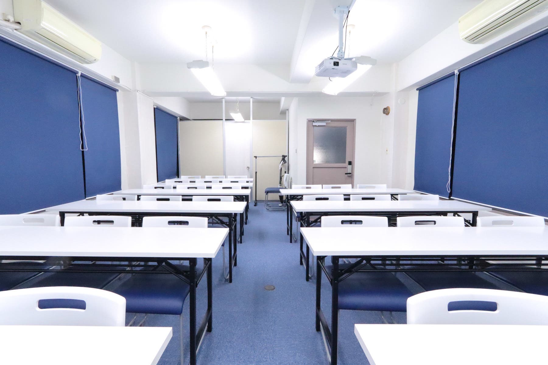 【東京駅2分！地下出口すぐ！32名】プロジェクター・ホワイトボード・WiFi全て無料！土足可！ふれあい貸し会議室 八重洲No38の写真7