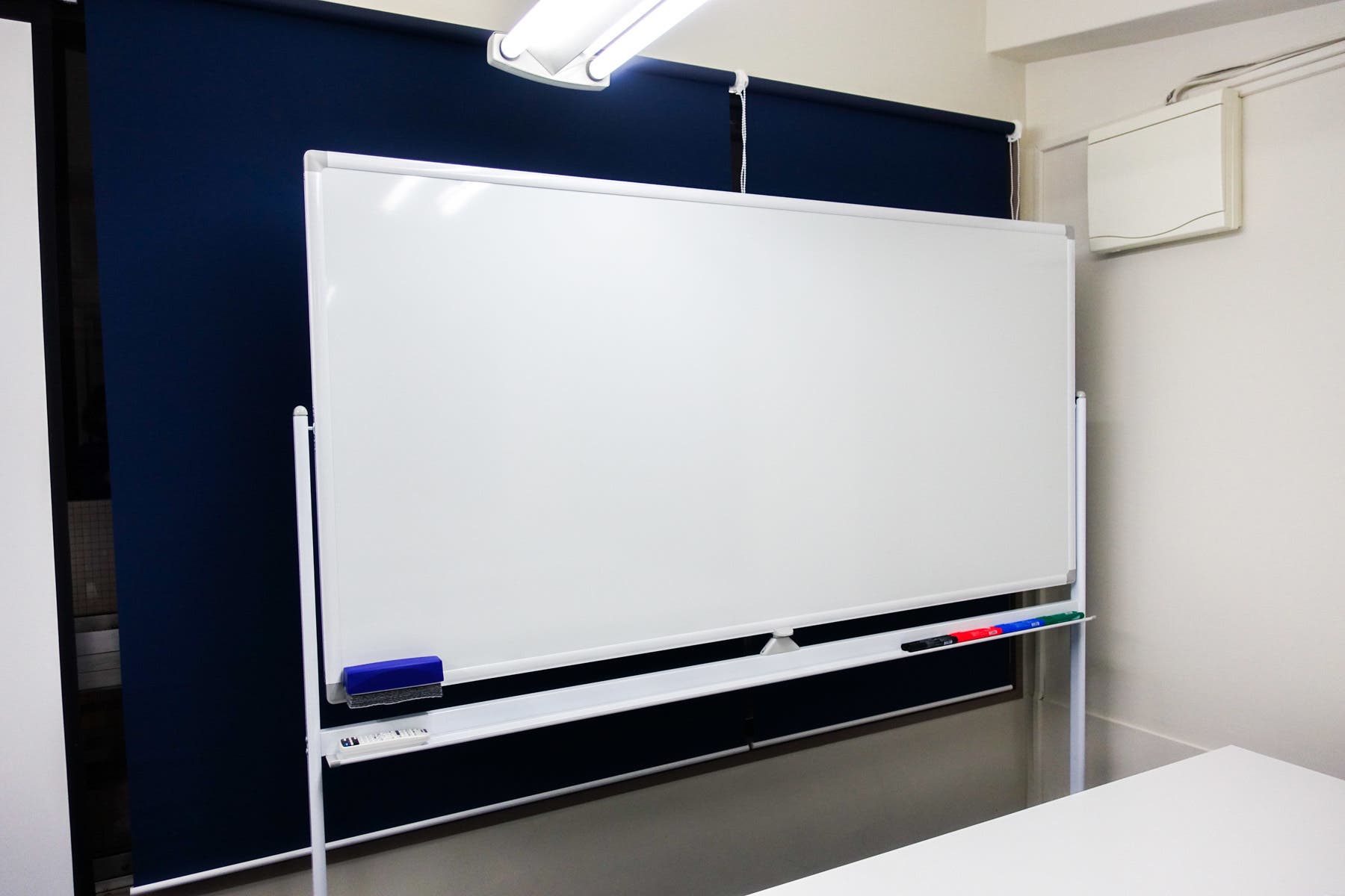 【東京駅2分！地下出口すぐ！32名】プロジェクター・ホワイトボード・WiFi全て無料！土足可！ふれあい貸し会議室 八重洲No38の写真22