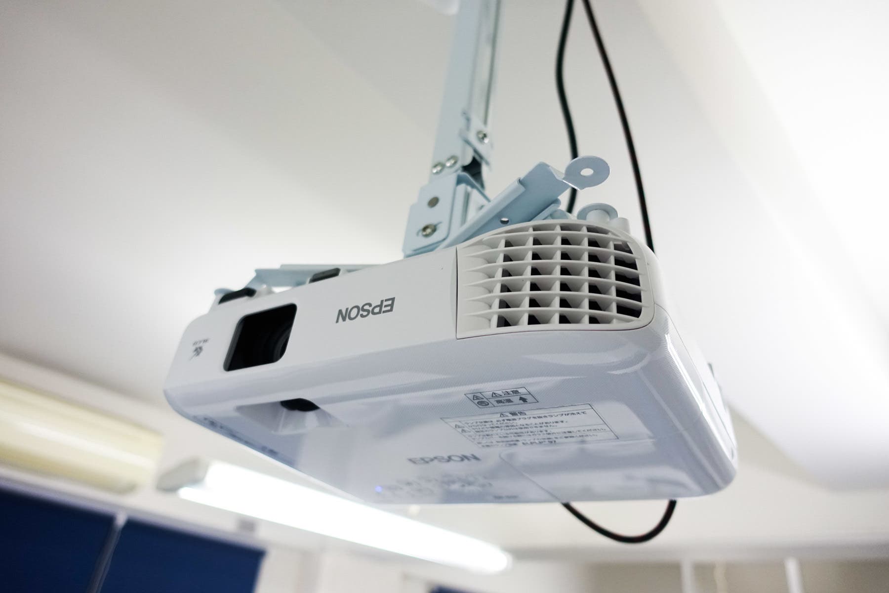 【東京駅2分！地下出口すぐ！32名】プロジェクター・ホワイトボード・WiFi全て無料！土足可！ふれあい貸し会議室 八重洲No38の写真23