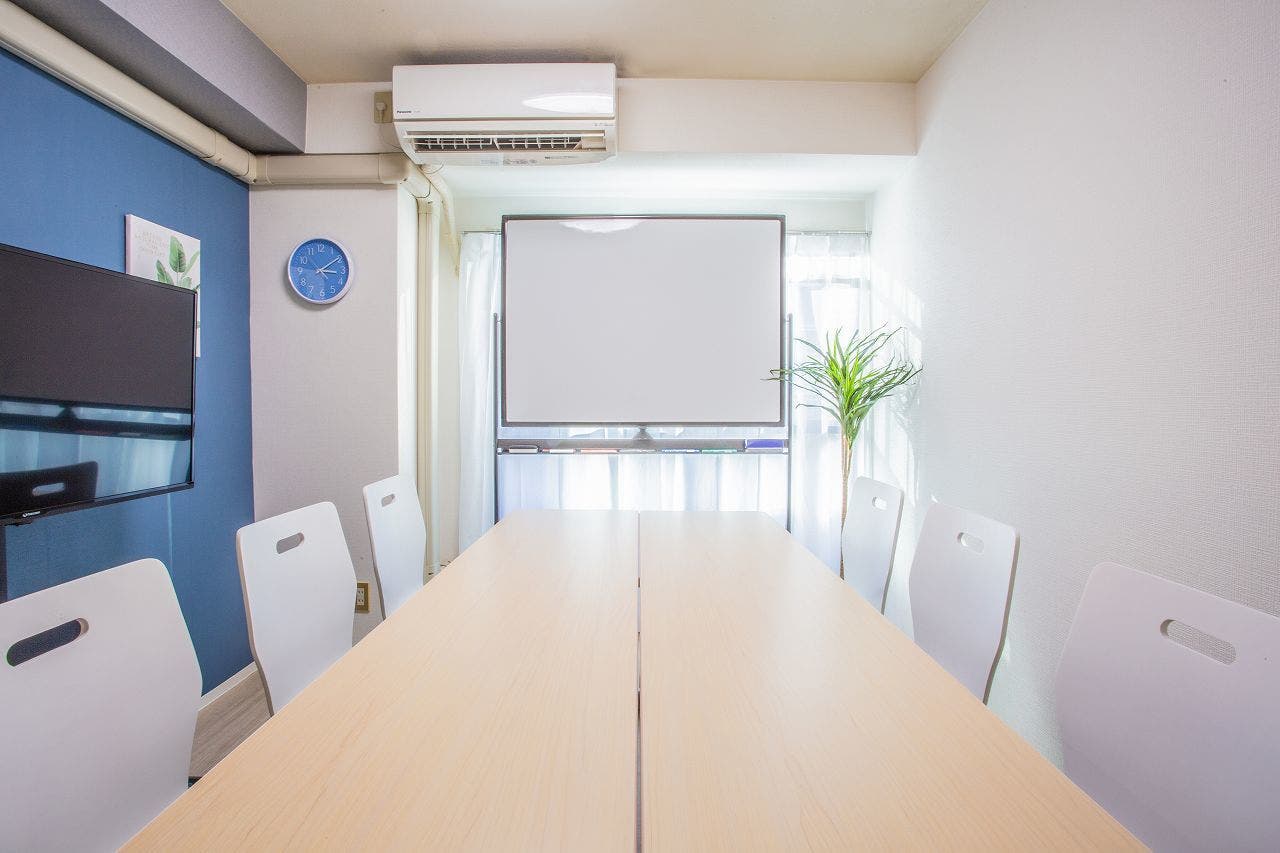 【ブックマークキャンペーン実施中】WiFi・モニター・ホワイトボード・Webカメラ・スピーカー無料！ふれあい貸し会議室 名古屋Aの写真3