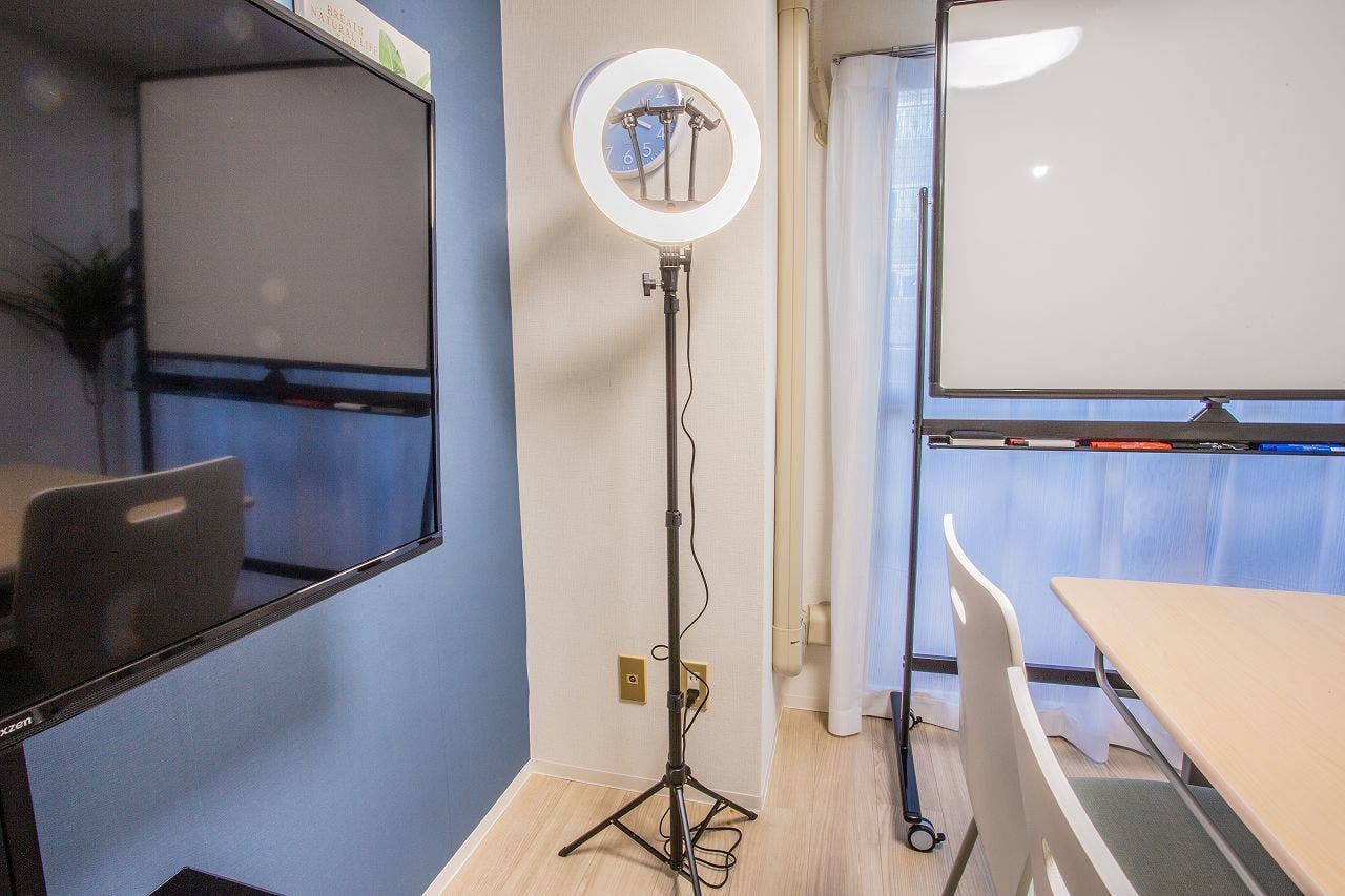 【ブックマークキャンペーン実施中】WiFi・モニター・ホワイトボード・Webカメラ・スピーカー無料！ふれあい貸し会議室 名古屋Aの写真16