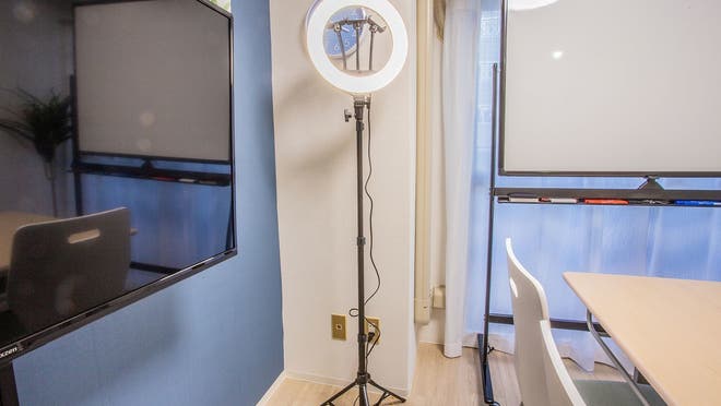 【ブックマークキャンペーン実施中】WiFi・モニター・ホワイトボード・Webカメラ・スピーカー無料!ふれあい貸し会議室 名古屋Aの写真16