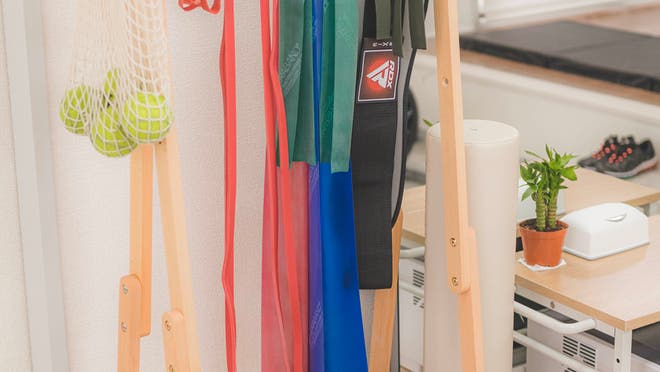 《立川駅・西国立駅徒歩8分》 白を基調とした広々トレーニングジム✨の写真4