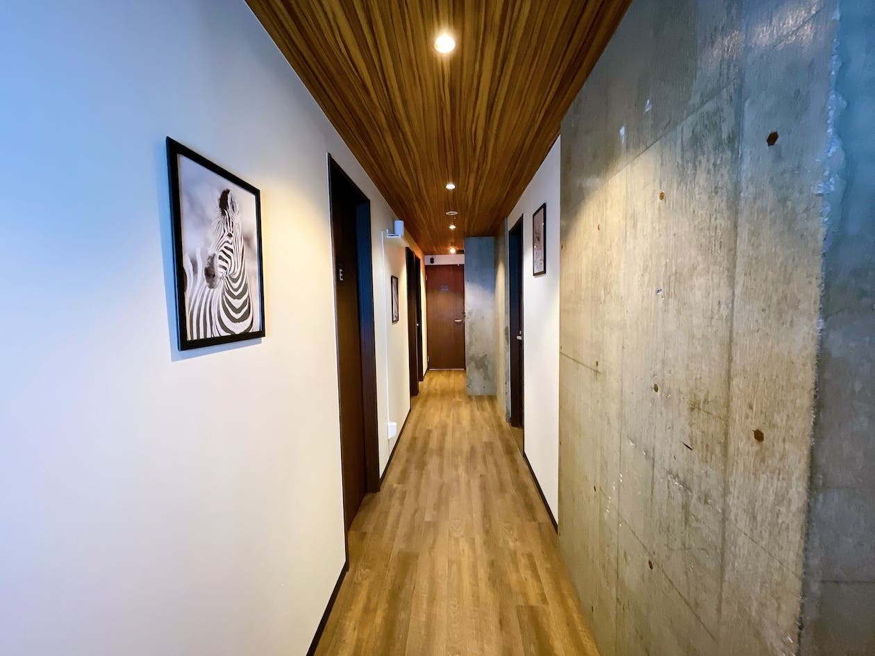 立川駅南口｜🉐地域最安値｜24h｜高速WiFi⚡｜モニター完備｜オンラインレッスン対応🕺｜立川南口店 Studio E［〜2名］の写真3