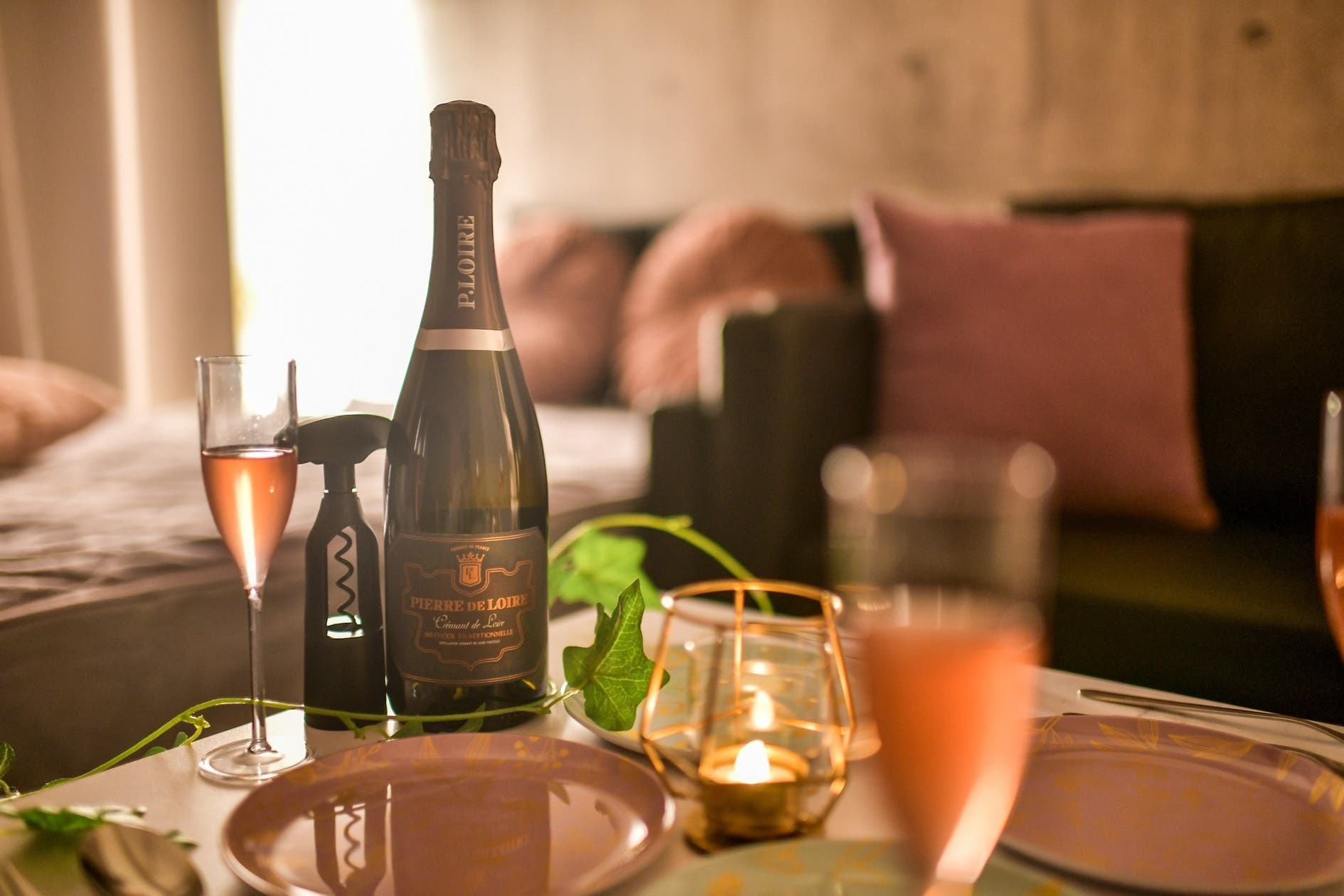 HAPPYスペースかしわⅡ🏆ベストホスト受賞スペース🏆デートに大人気のラグジュアリー空間🤍ネトフリ、Disny＋視聴可🌈の写真10