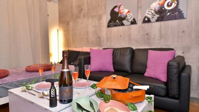 HAPPYスペースかしわⅡ🏆ベストホスト受賞スペース🏆デートに大人気のラグジュアリー空間🤍ネトフリ、Disny+視聴可🌈の写真2