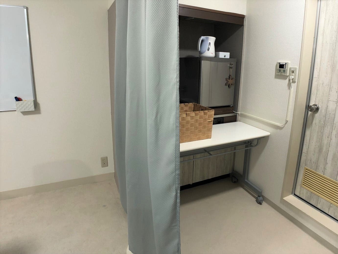 【ヨガ・ピラティススタジオ】京都駅徒歩4分、全身鏡あり、ヨガマットレンタル無料のスペース【ワークショップ、お教室にも】の写真6