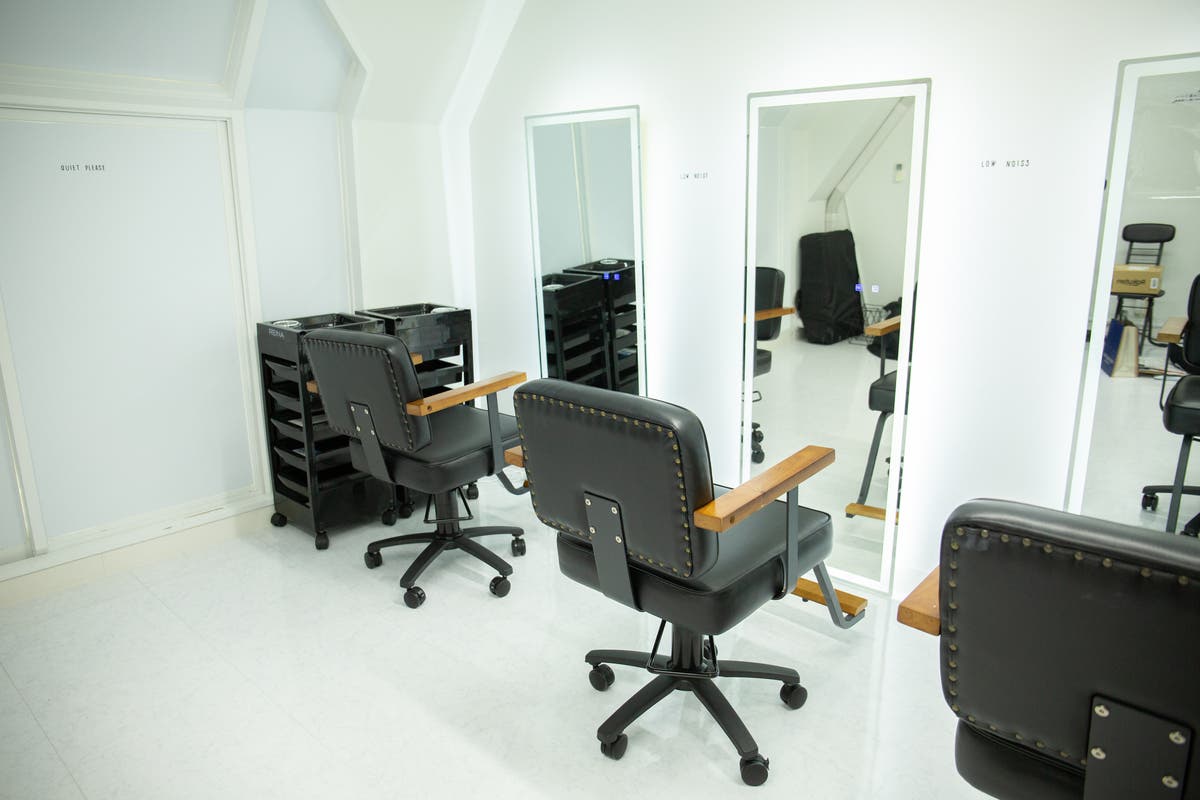 【原宿駅徒歩3分】竹下通り至近！自分だけのヘアメイクサロンを実現！ Youtube撮影OK! ロケ撮影控え室に！面貸しの写真19