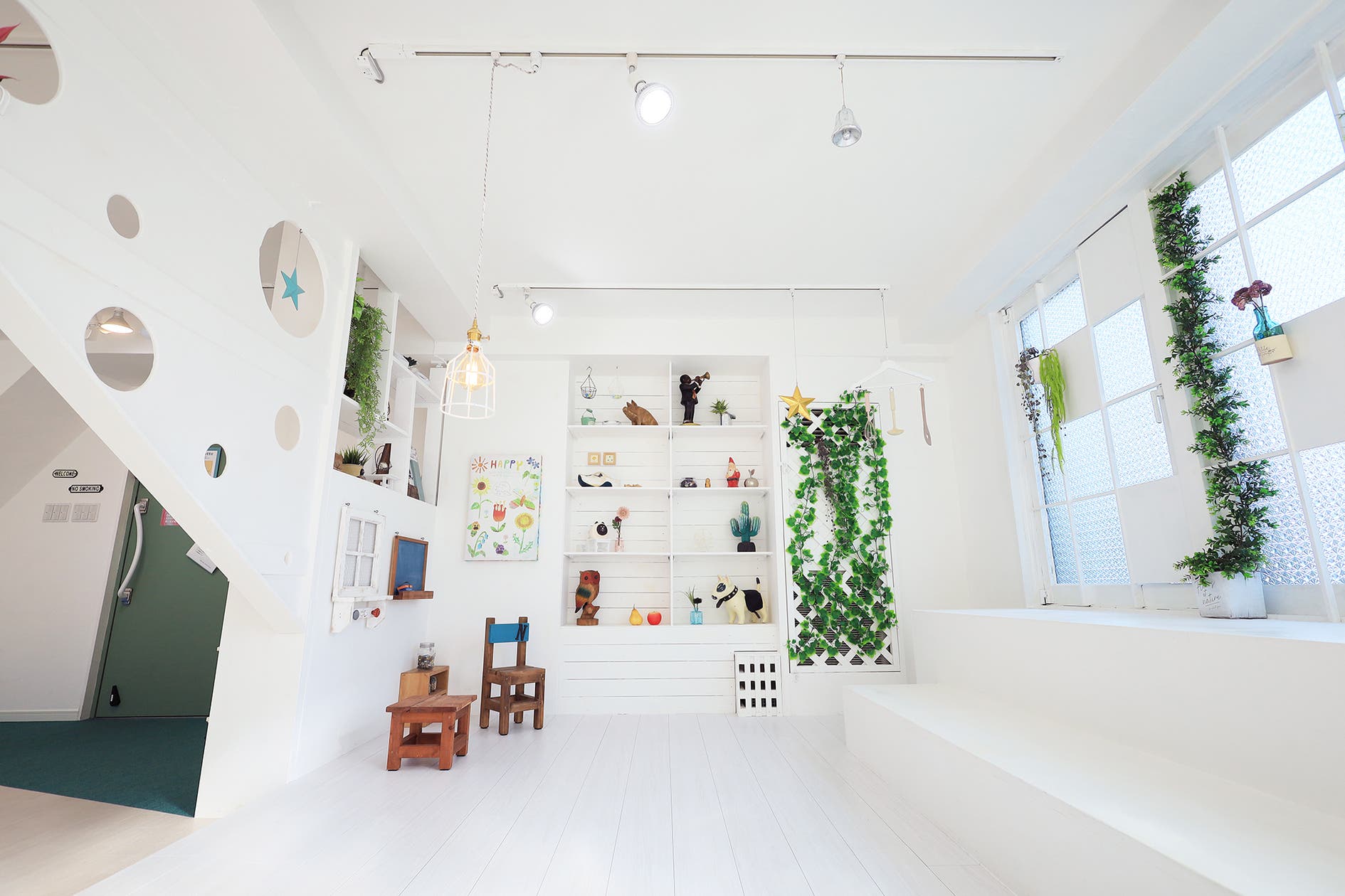 もうレンタルフォトスタジオ選びで悩まないでください☆誰でも綺麗な写真が撮れる工夫がいっぱいのワンダーヒュッテですべて解決！の写真23