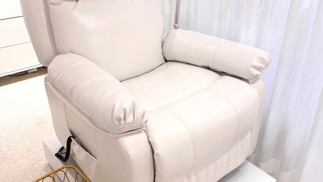 美容所登録済み⭐︎商材込み♪アイリストの為の半個室サロン。恵比寿駅近、10時〜23時利用可能◎の写真2