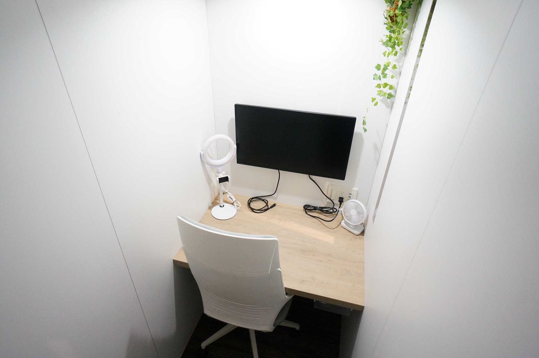 ＜AD-O渋谷道玄坂ワークスペースPaONo.2＞完全個室⭐️高速Wi-Fi/モニター無料！テレワーク/Web会議の写真5