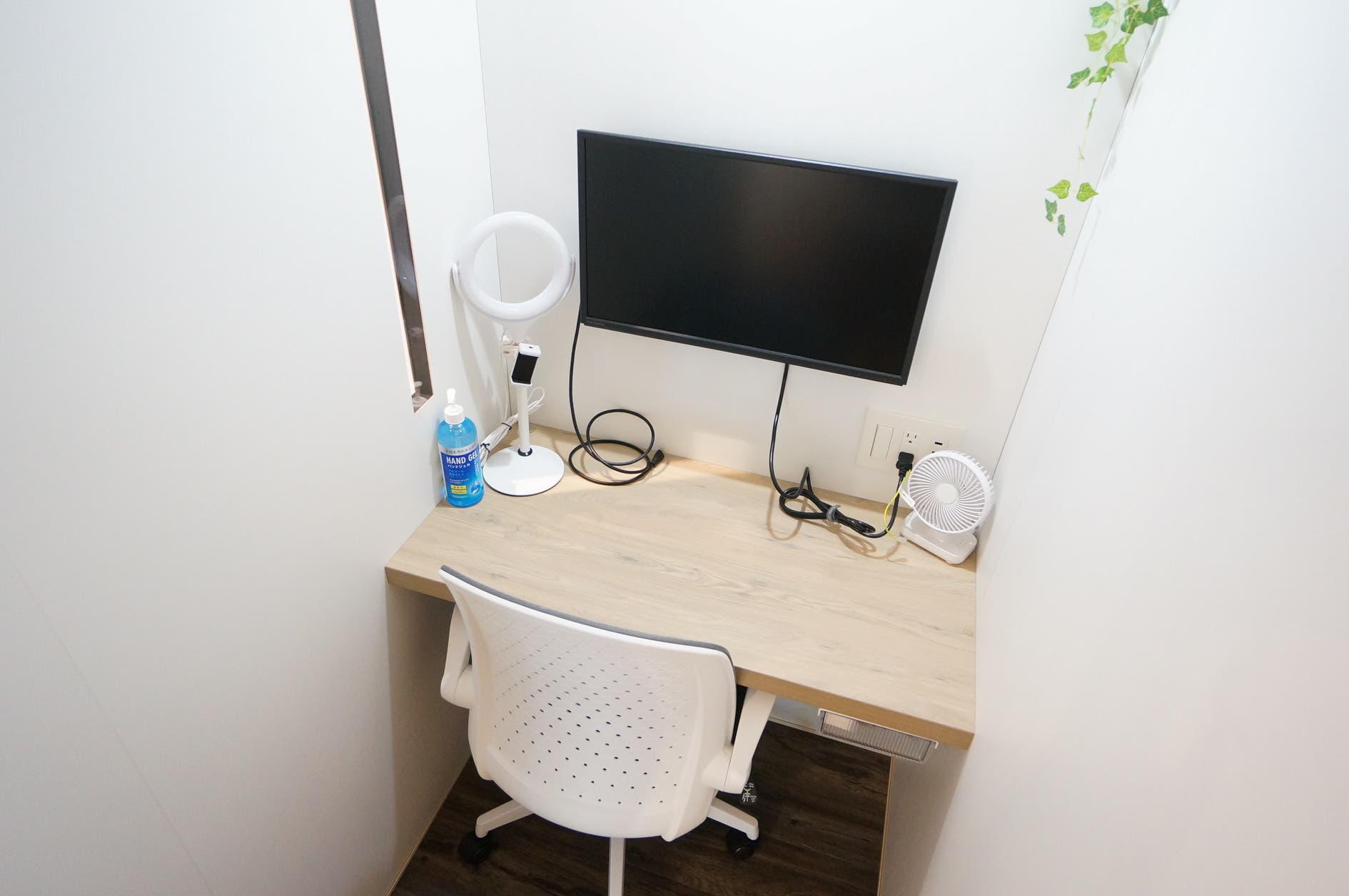 ＜AD-O渋谷道玄坂ワークスペースPaONo.3＞完全個室⭐️高速Wi-Fi/モニター無料！テレワーク/Web会議の写真6