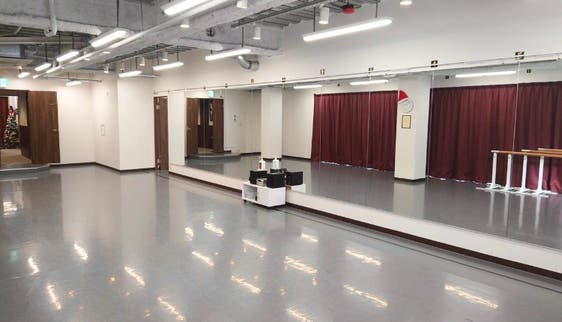 【YTJ三鷹スタジオ】JR三鷹駅徒歩3分・鏡張りのダンスやレッスンに最適なスタジオですの写真1