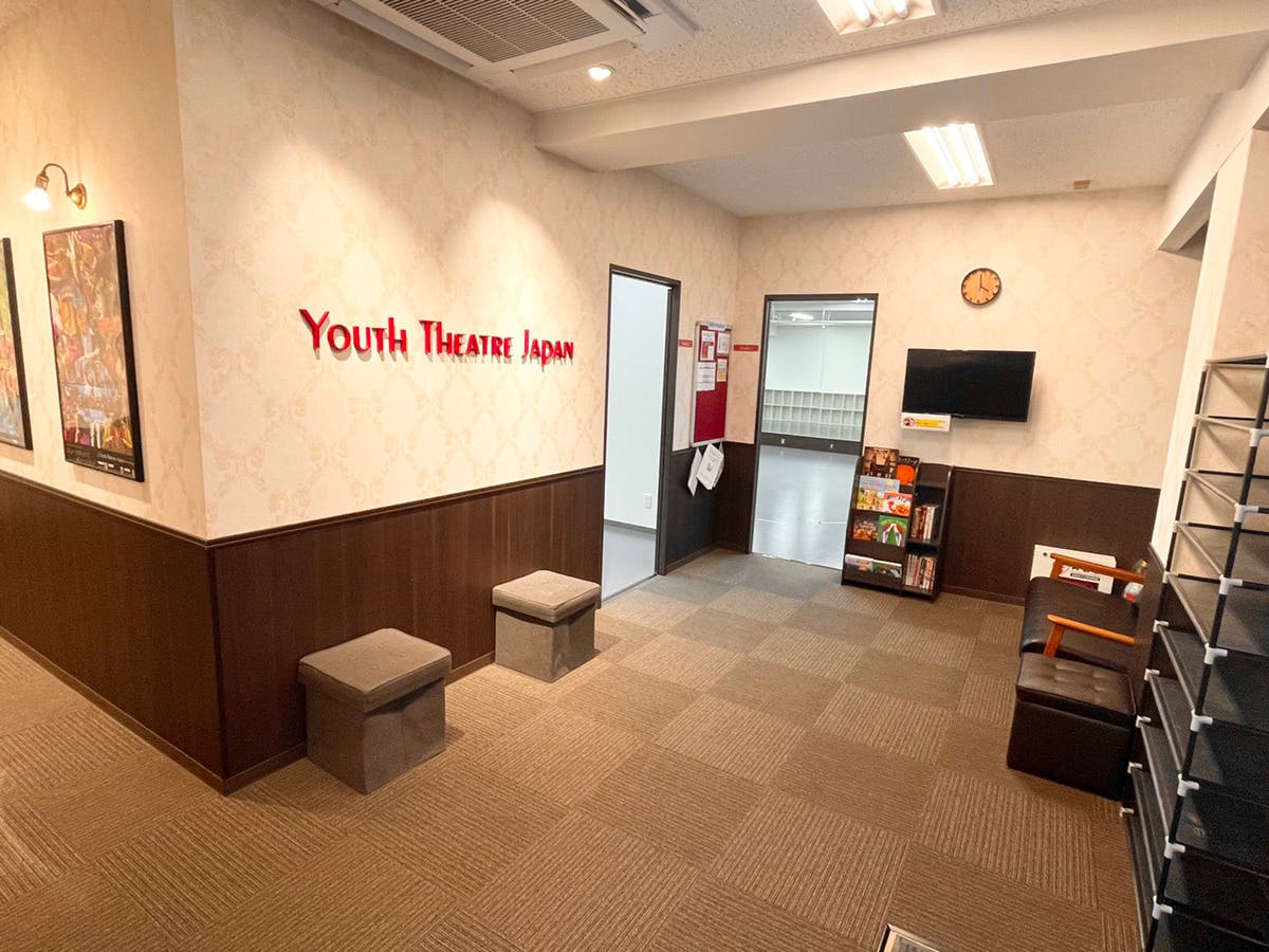 【YTJ博多スタジオ】地下鉄空港線「天神」駅 徒歩5分・鏡張りのダンスやレッスンに最適なスタジオですの写真8