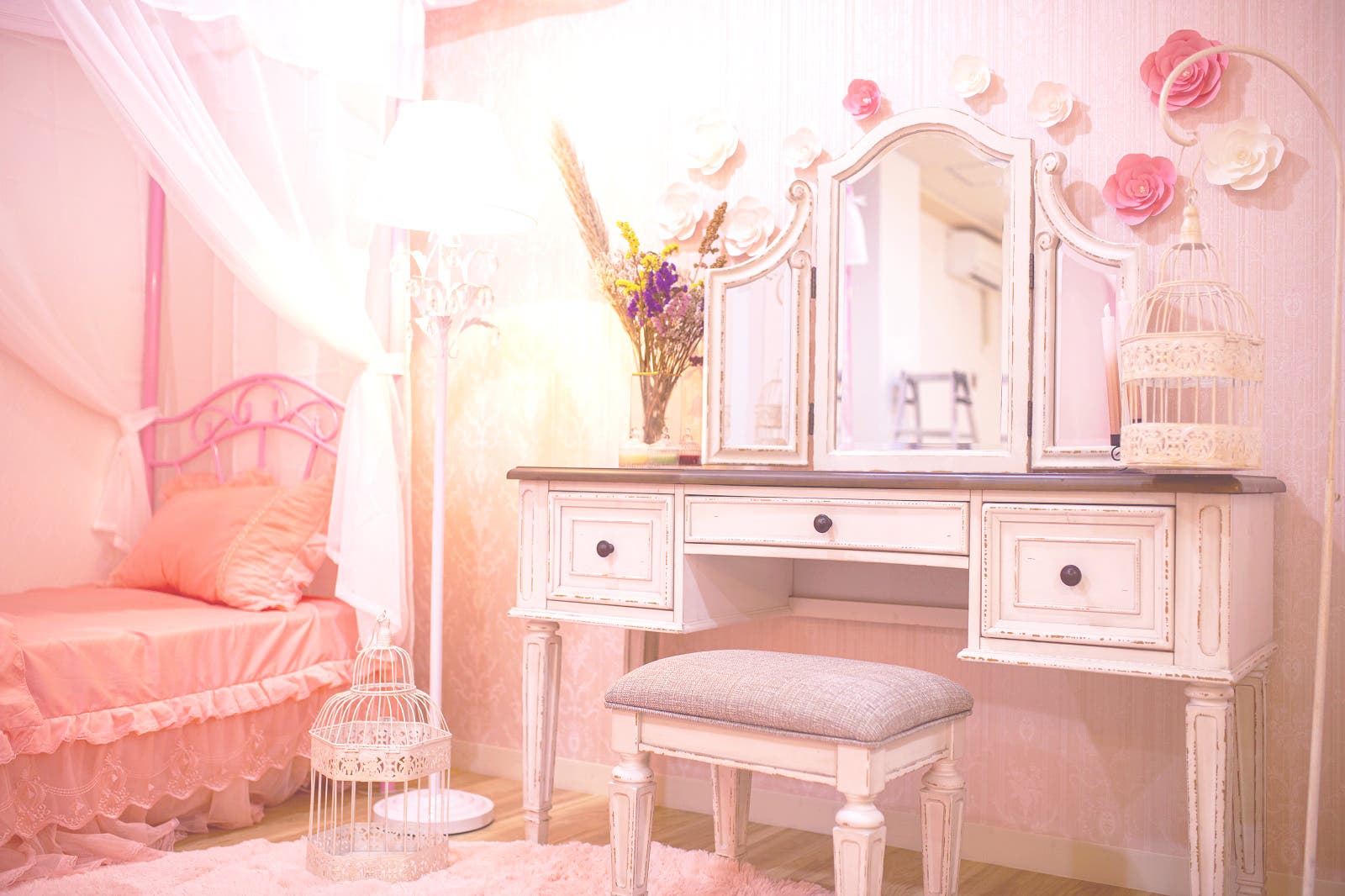 〈沖縄県宜野湾〉天井高270cm72平米の広々とした撮影エリアを３スペース備えた洋風フォトスタジオの写真7