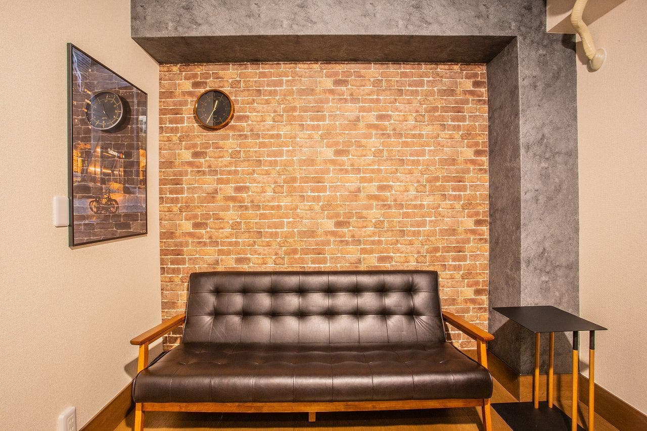 【高田馬場駅3分！16名利用可！】綺麗な室内！WiFi・プロジェクター・ホワイトボード全て無料！ふれあい貸し会議室 高田馬場Dの写真6