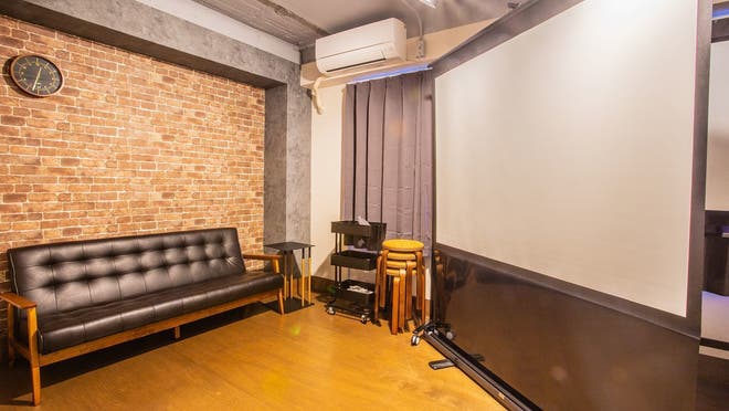 【高田馬場駅3分!16名利用可!】綺麗な室内!WiFi・プロジェクター・ホワイトボード全て無料!ふれあい貸し会議室 高田馬場Dの写真10