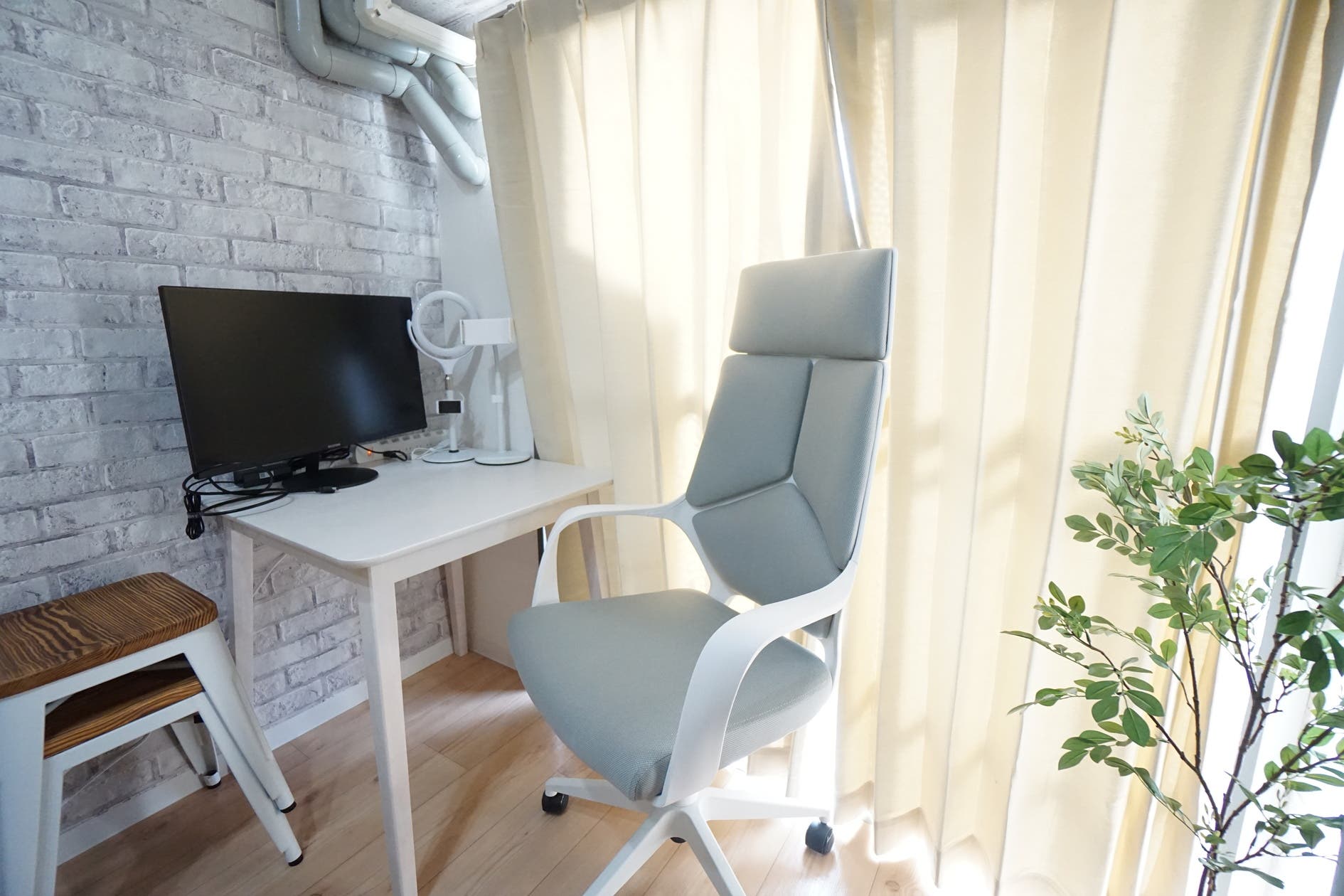 ＜新大阪Place509＞【徒歩3分】完全個室✨24時間利用可★モニター/光回線！/テレワーク/会議/ボードゲーム/撮影の写真6