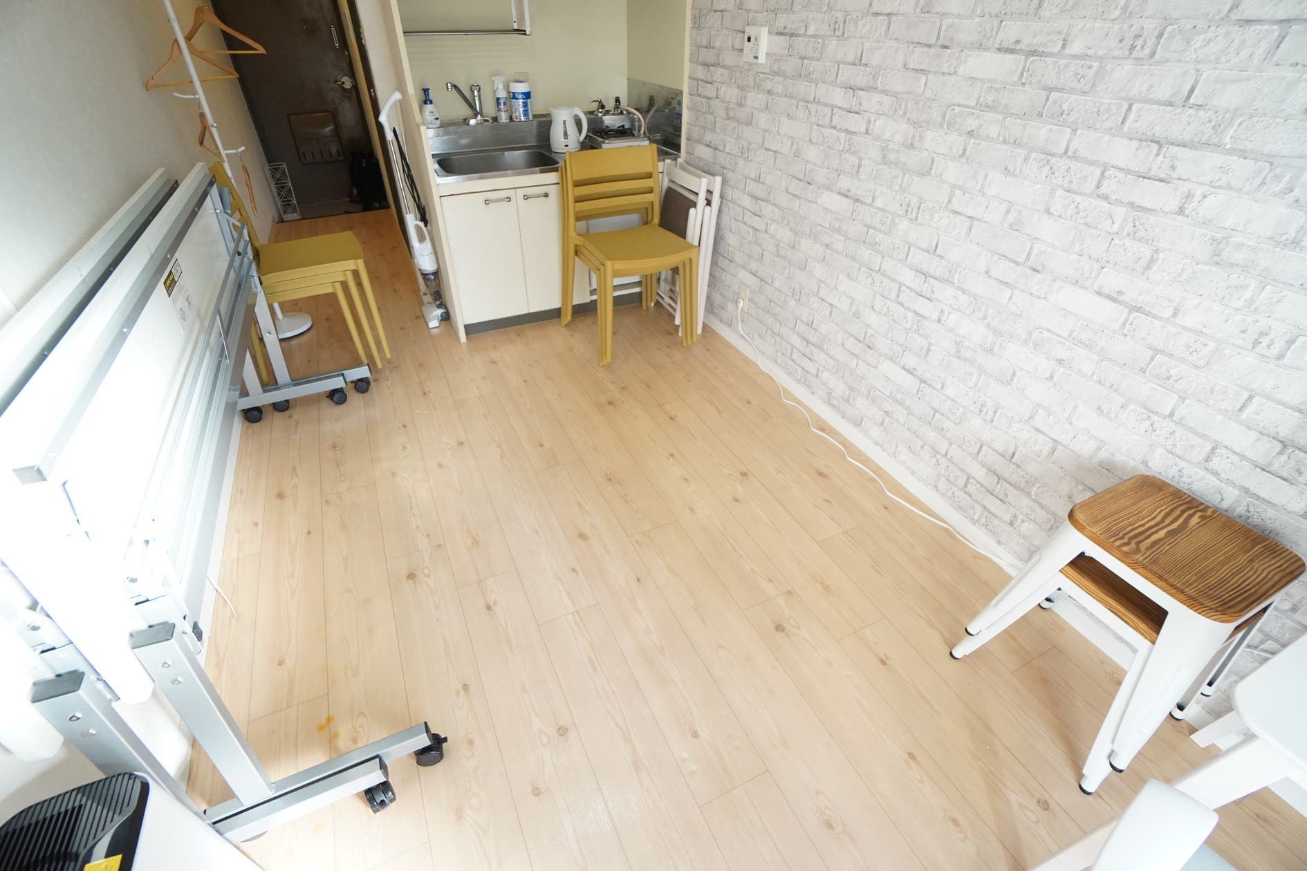 ＜新大阪Place509＞【徒歩3分】完全個室✨24時間利用可★モニター/光回線！/テレワーク/会議/ボードゲーム/撮影の写真9