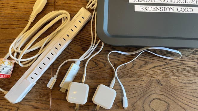 下北沢駅3分♪ 65型TV📺とBlu-ray・fireTVで動画鑑賞✨光WiFi 💖推し会女子会、ホムパ、Web会議やビジネスにの写真18