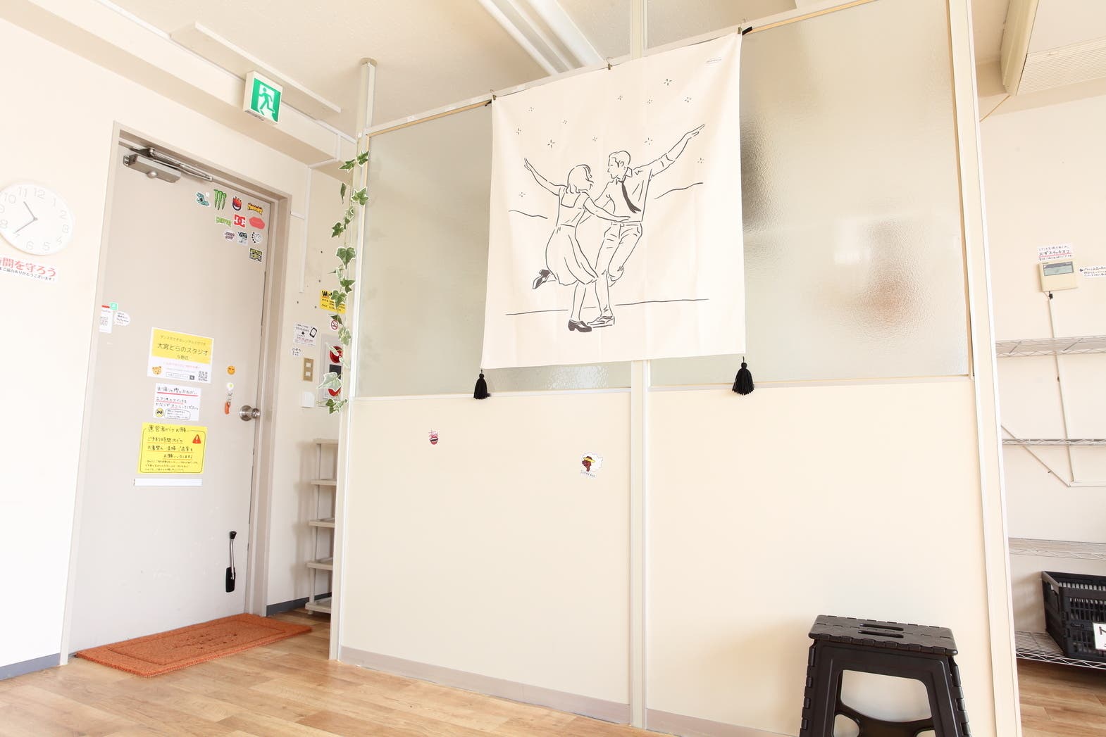 レンタルスタジオDAYS 与野店３階♪ ダンス・ヨガ・演技練習・武道などに！暗幕、充実の照明器具でダンスに没入できます☆の写真11