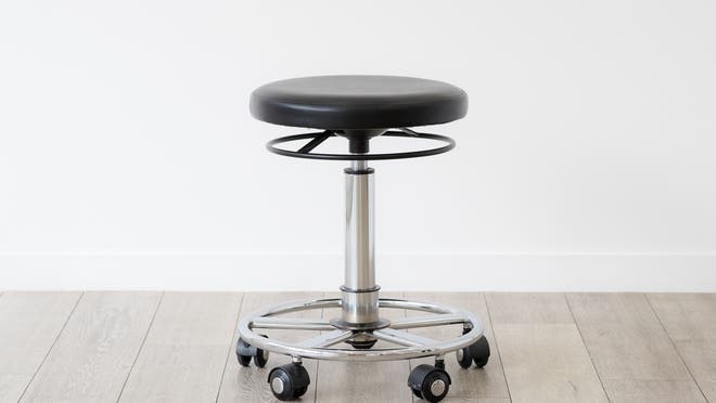 【代々木駅】3分!リーズナブルな自然光の入る白壁撮影スタジオ。家具や観葉植物が豊富でお家時間の再現やヨガ撮影にオススメ!の写真29