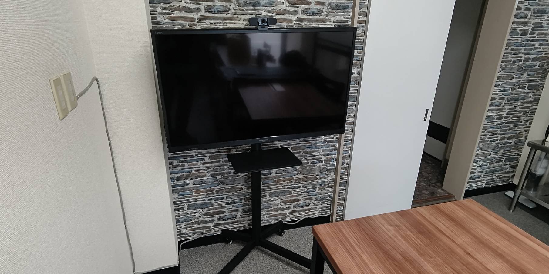 【綾瀬駅4分！12名】綺麗な室内！飲食可！WiFi・モニター・ホワイトボード全て無料！土足可！ふれあい貸し会議室 綾瀬A-トレの写真13