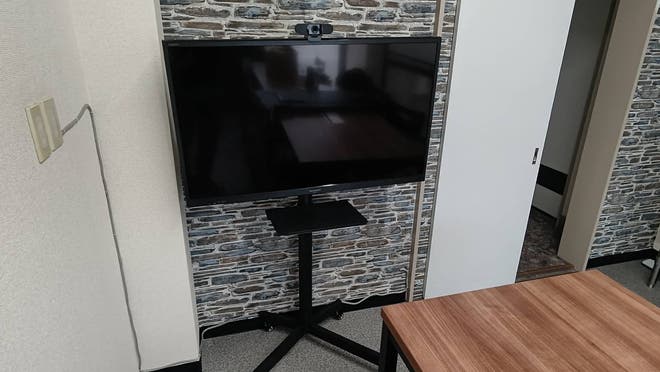 【綾瀬駅4分!12名】綺麗な室内!飲食可!WiFi・モニター・ホワイトボード全て無料!土足可!ふれあい貸し会議室 綾瀬A-トレの写真13