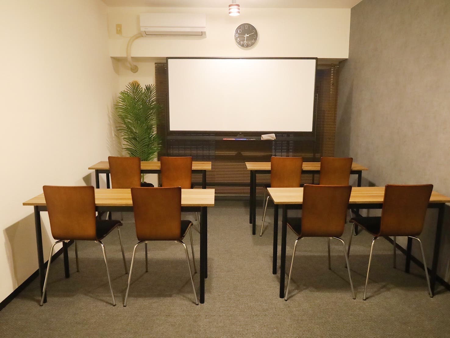 「高田馬場駅 徒歩2分🚶！大型モニター、プロジェクター完備で会議やセミナーに最適👥✨」の写真11