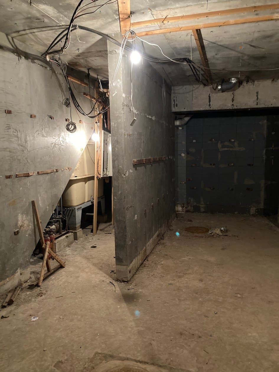 激レア！廃墟スペース！屋上スペースも！の写真7