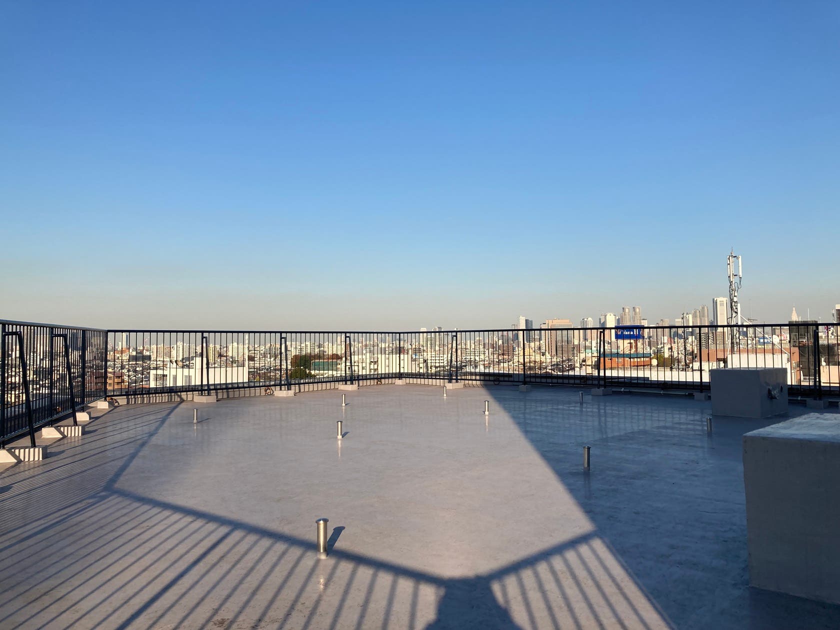 ドラマ・CM・PVなど撮影実績多数★抜けの良さと見晴らし最高の屋上です！！新宿・渋谷・中野・六本木等一望出来ます！の写真6