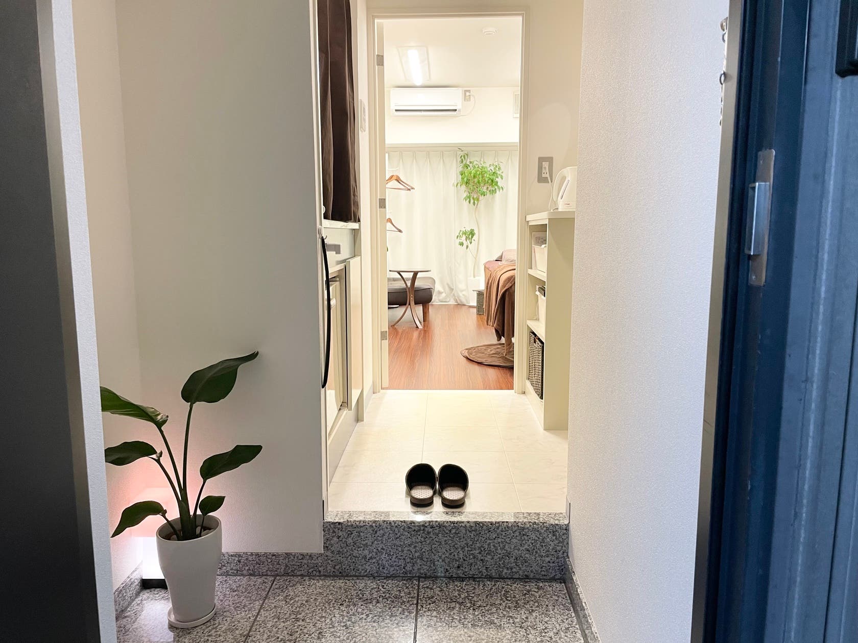 西新宿徒歩2分✨ヒートマット完備✨静かな落ち着いた雰囲気のサロンの写真8