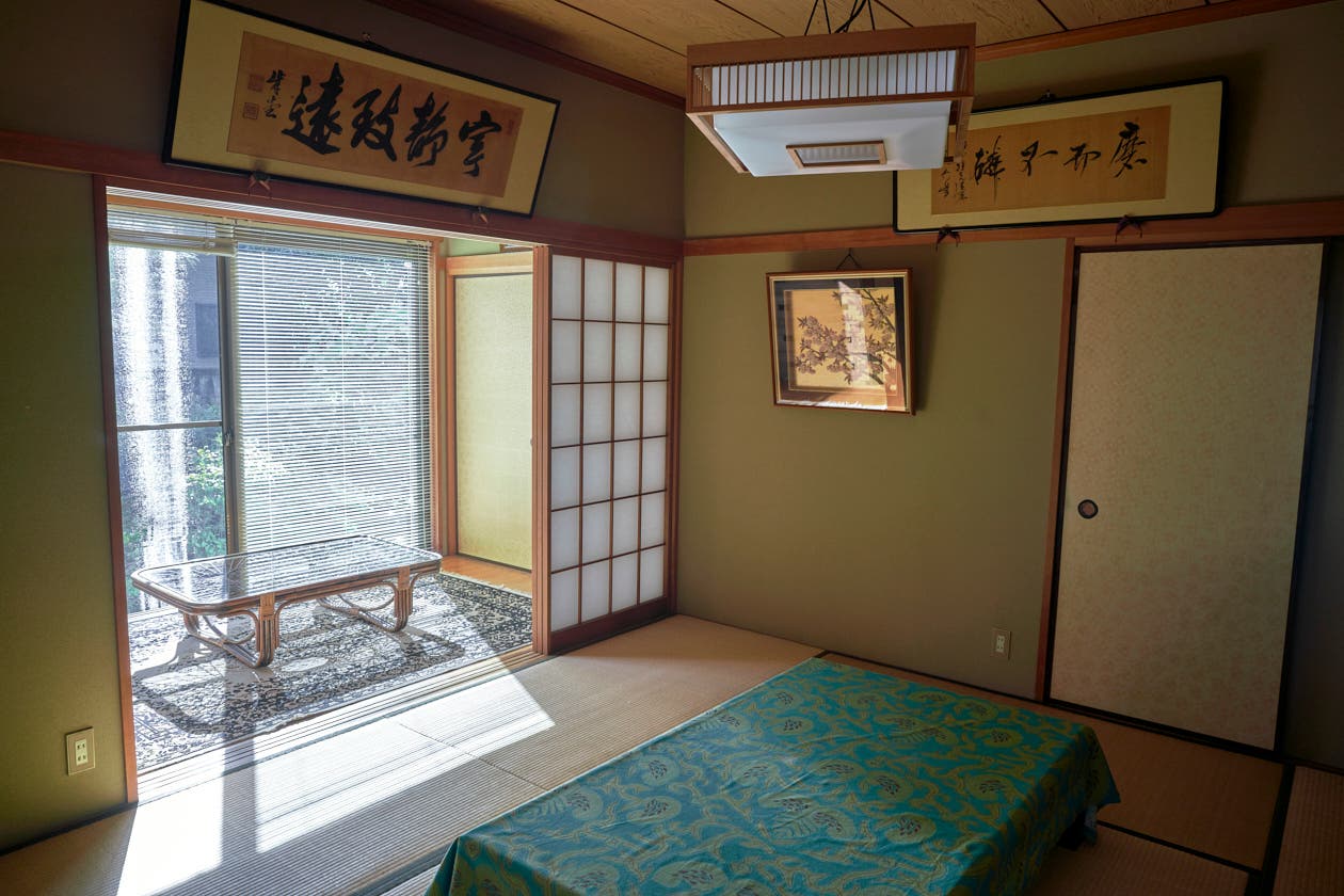 【小鳥庭コトリバ松大東京】明大前のキッチン・和室・庭付きレトロな一軒家。１フロア140㎡で部屋数多く一度に様々なシーンが撮影可能の写真15