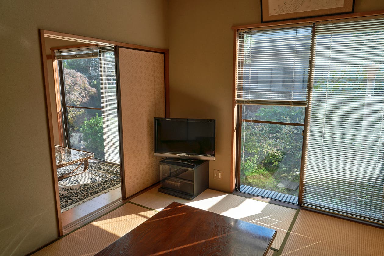 【小鳥庭コトリバ松大東京】明大前のキッチン・和室・庭付きレトロな一軒家。１フロア140㎡で部屋数多く一度に様々なシーンが撮影可能の写真19